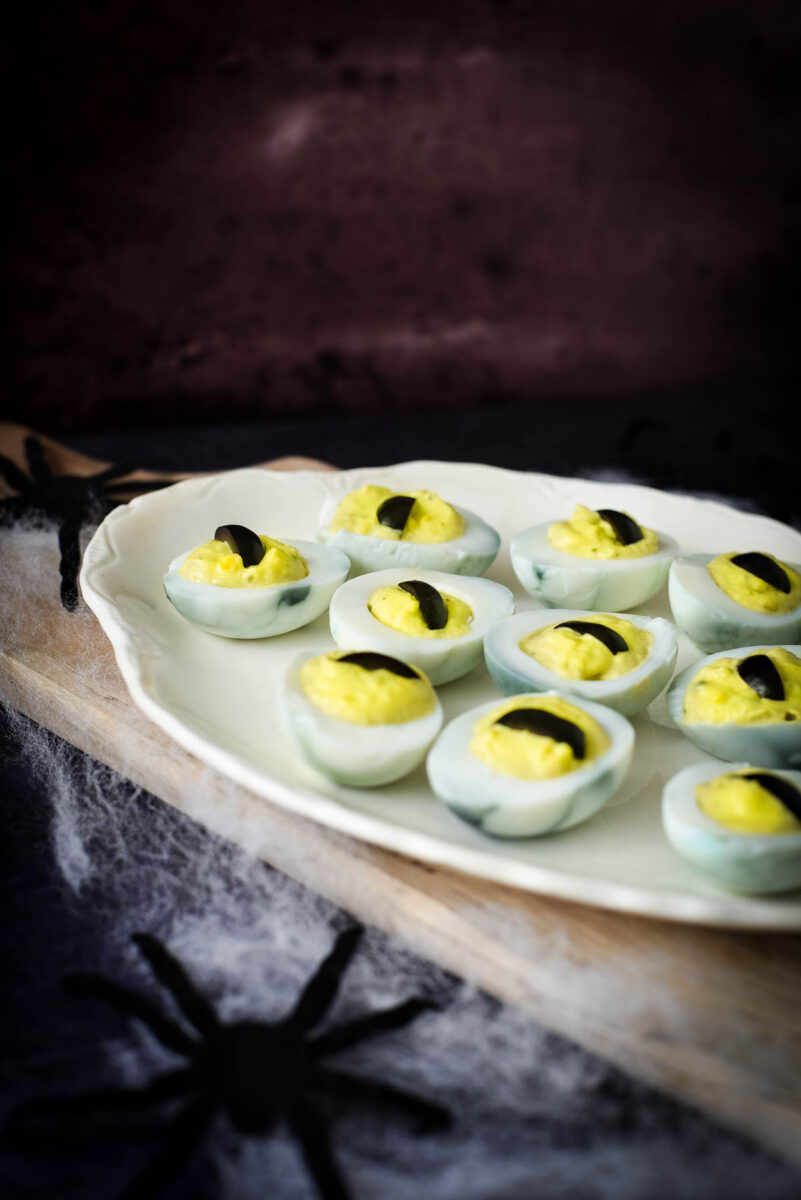 Halloween Deviled Eggs - The Gingered Whisk