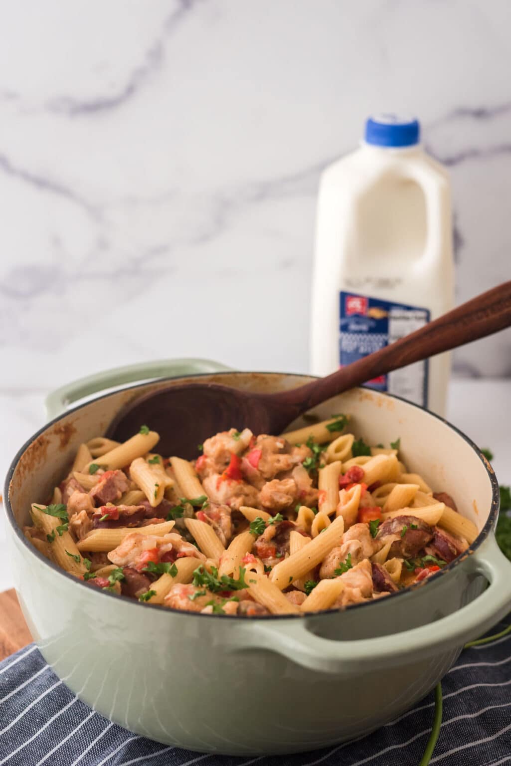 Creamy Jambalaya Pasta - The Gingered Whisk